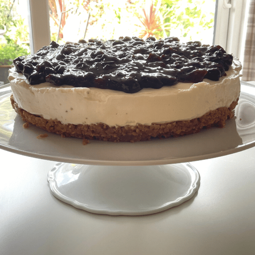 Easy No-Bake Indulgent Blackcurrant Cheesecake