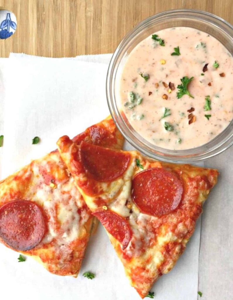 17 Tasty Dipping Sauces for Pizza