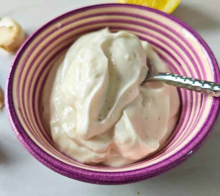 Easy Garlic Mayo Sauce For Chicken Wraps - Rachel's Recipe Pantry